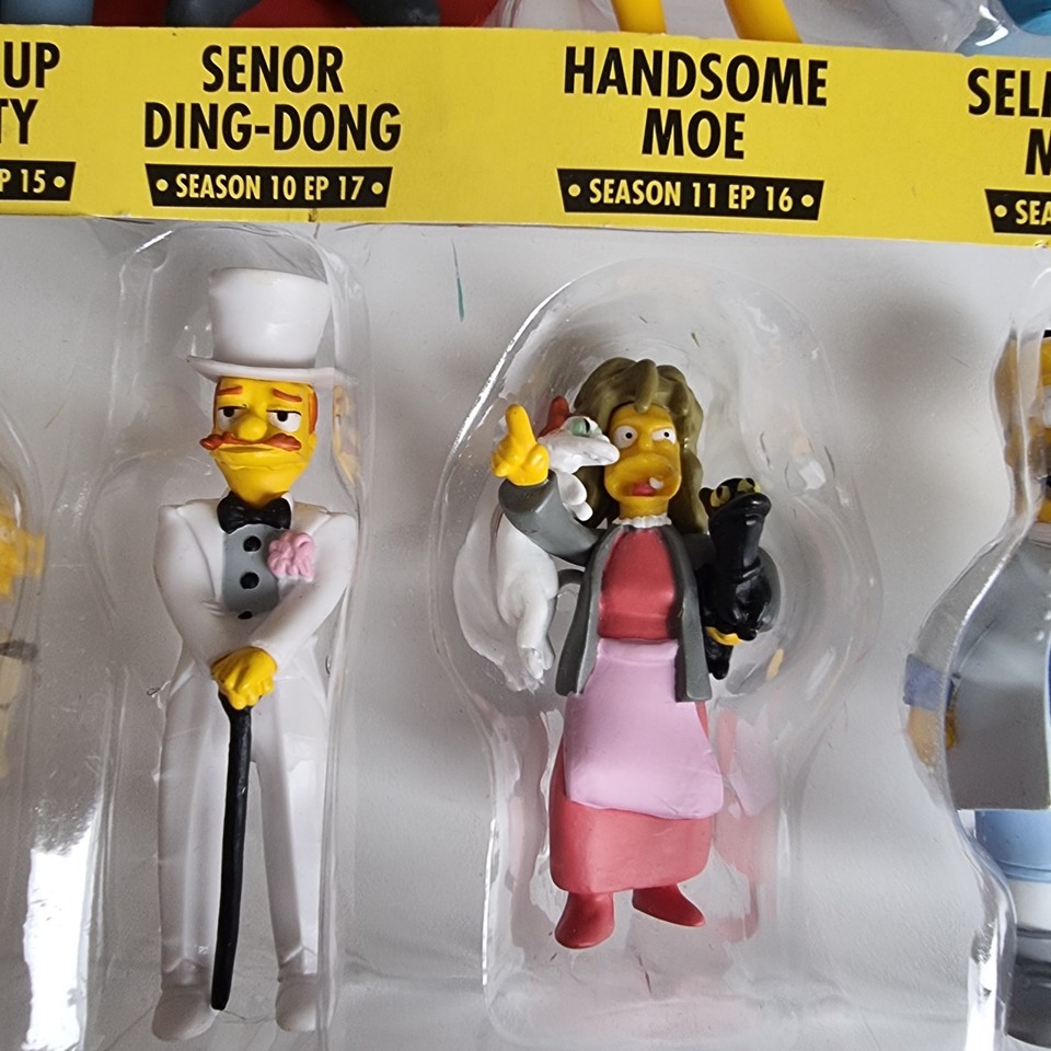 The Simpsons 20th Anniversary Limited Edition Figure Collection 2009 ...