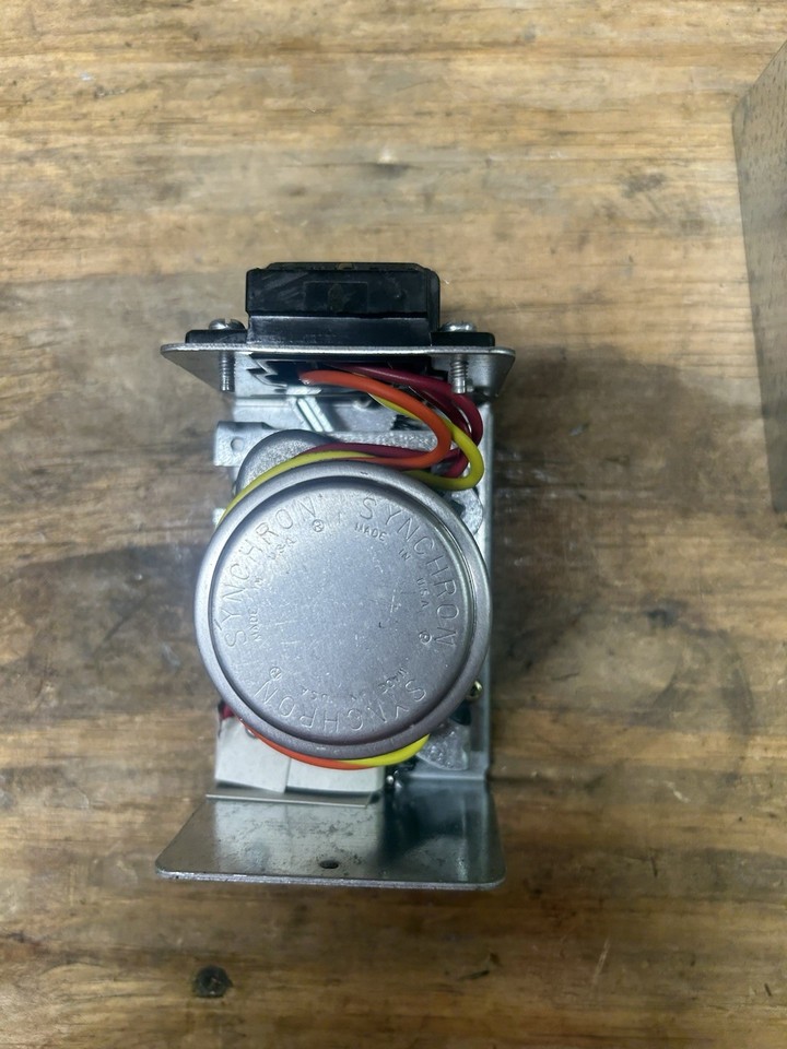 HONEYWELL ZONE VALVE V8043F 1051 Mortorized Head - replacement V8043E ...