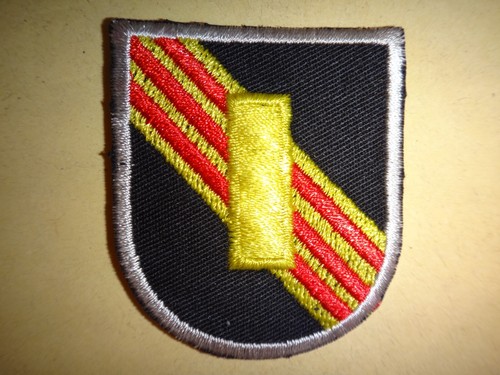 Vietnam War Flash US 5th Special Forces Group 2nd LIEUTENANT Beret ...