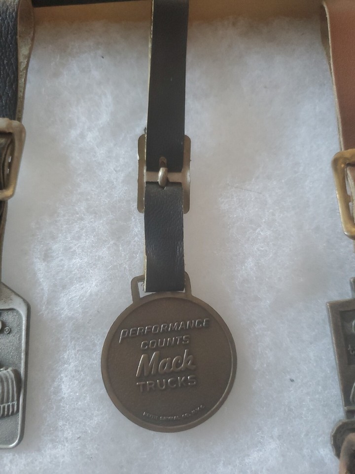 MACK TRUCK BULL DOG WATCH FOB KEYCHAIN W LEATHER STRAP KIETH SMYKAL Co ...