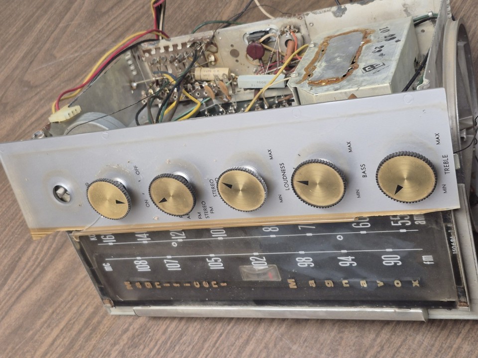 Magnificent Magnavox High Fidelity Tube AM/FM Chassis | eBay