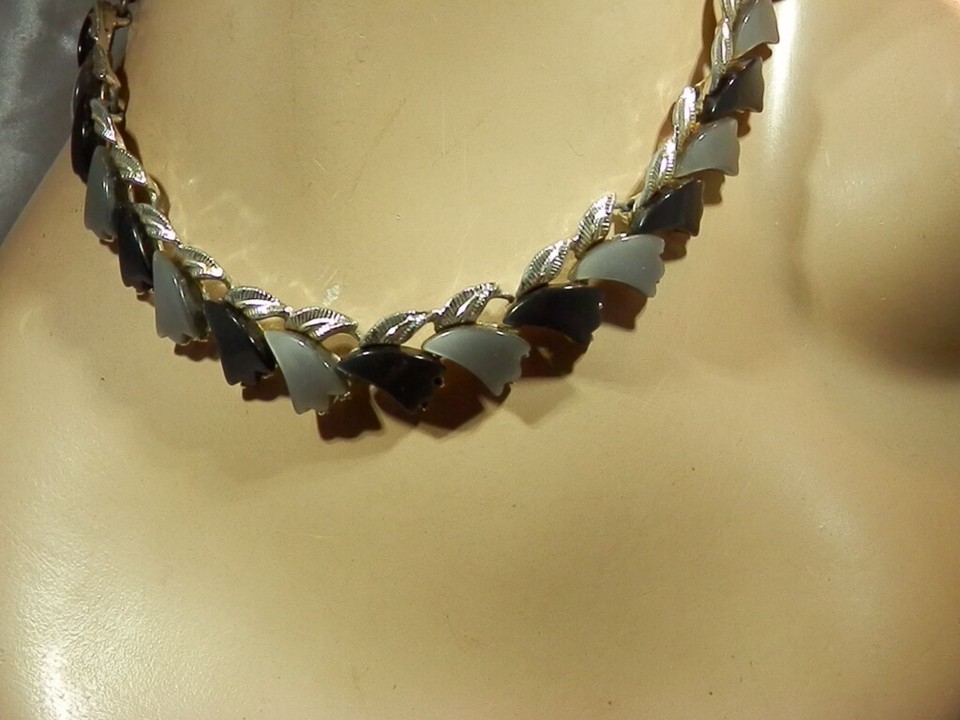 Vintage 60's Silver tone Glowing Grey HUES Thermoset Moonglow Necklace ...