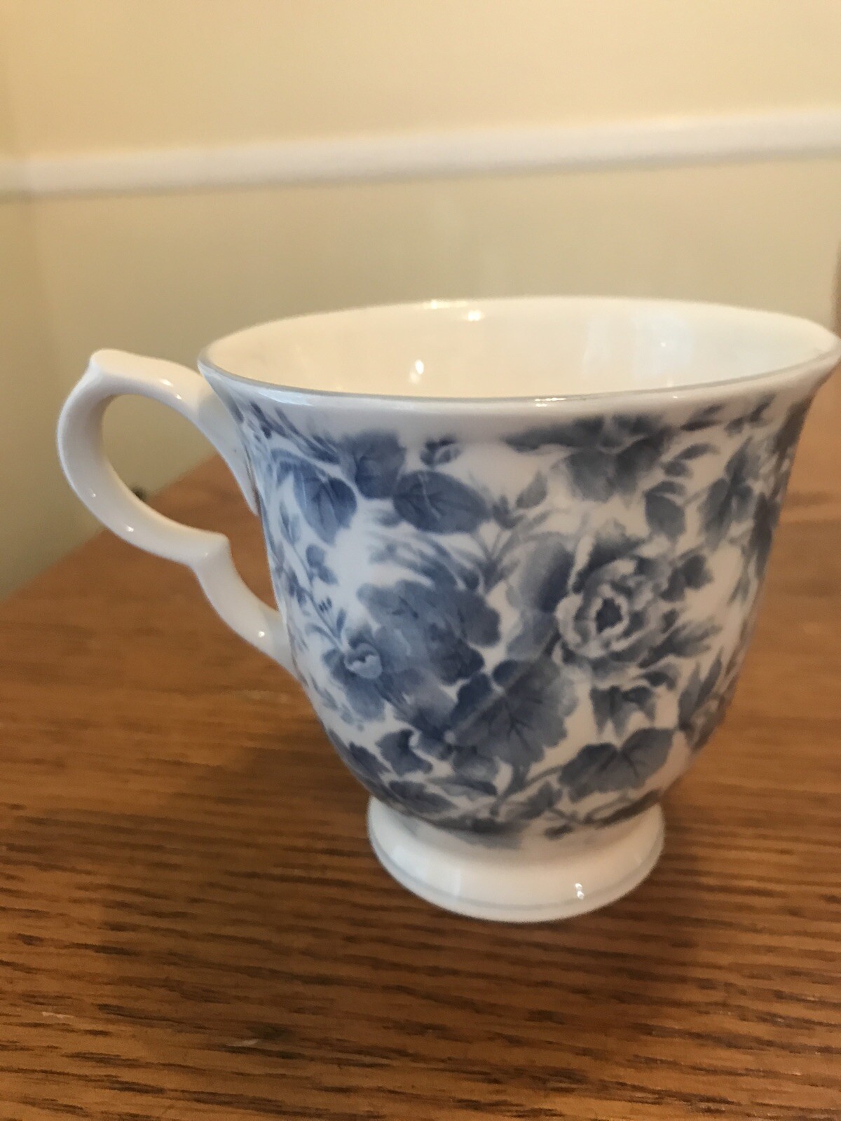 Sh5 Nikko Japan White With Blue Flowers Tea Mugs Cups (Set of 2 ...