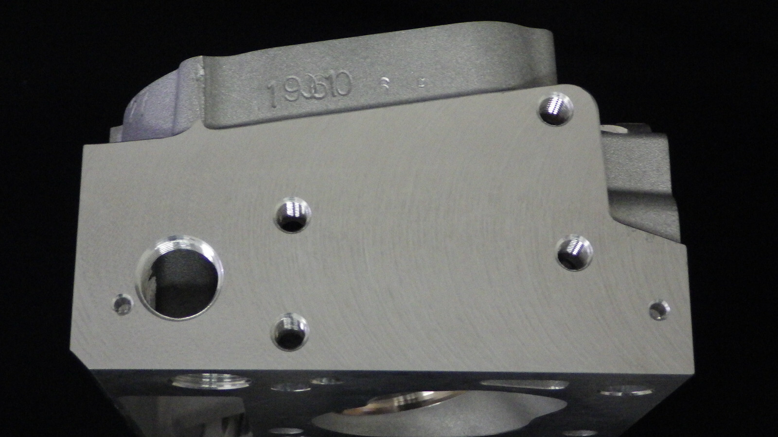 FORD CLEVELAND 2V ALUMINIUM CYL HEADS INTAKE 205CC 68CC BARE MACHINED ...