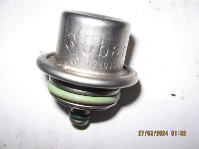 BMW 5er E39 Fuel Pressure Regulator Petrol Original E34 E36 NOS 1353 ...