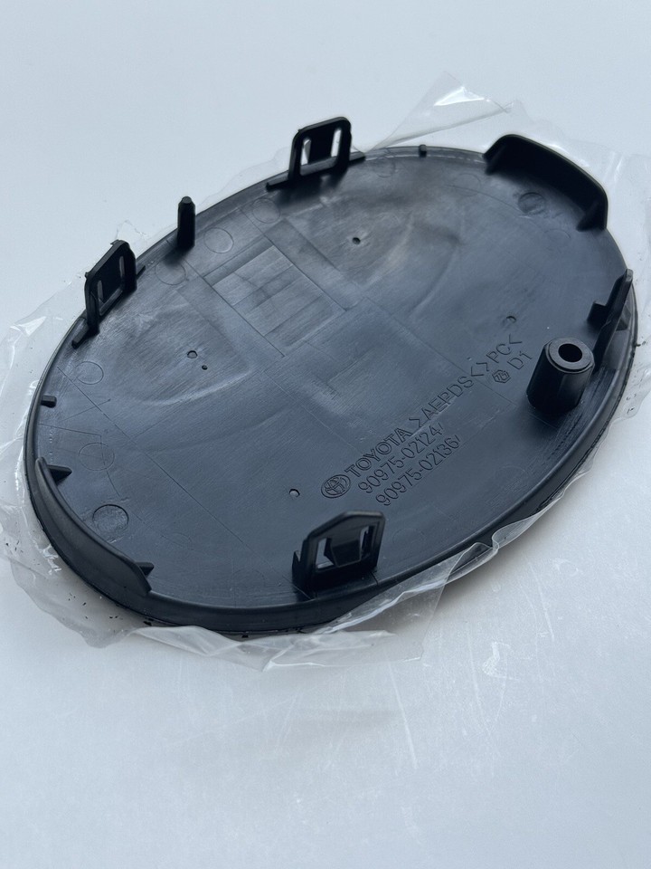 TOYOTA Corolla FRONT GRILLE Emblem Logo Radar 2020/2021/2022 90975 ...