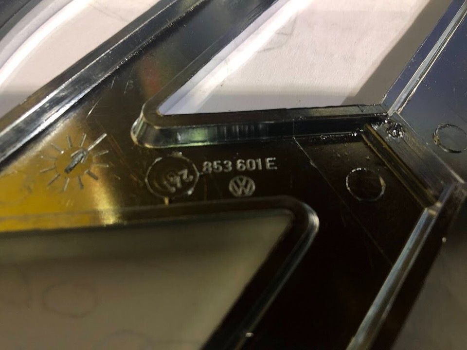 NOS Genuine Volkswagen Vw Emblem Front VW BUS VANAGON Type 241 853 601 ...