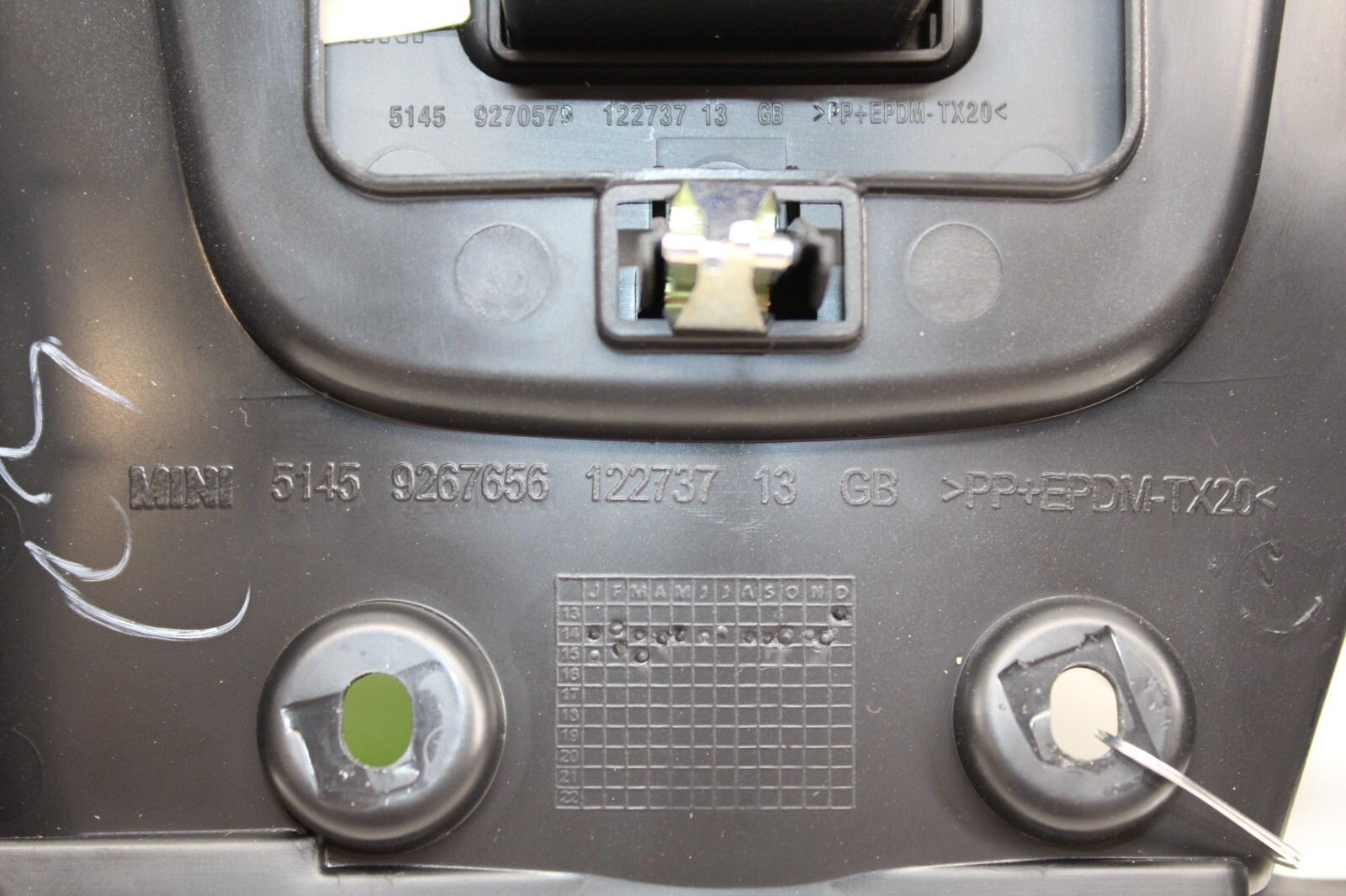 2014-2020 Mini Cooper S F55 Center Panel USB AUX Port Assembly ...