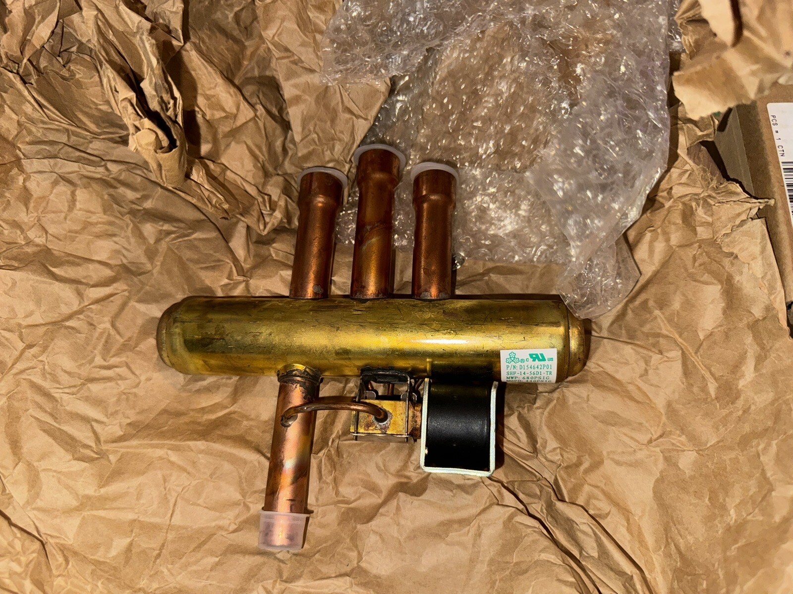 New Trane VAL08882 VAL8882 4-Ton Switchover Reversing Valve w/ Solenoid ...