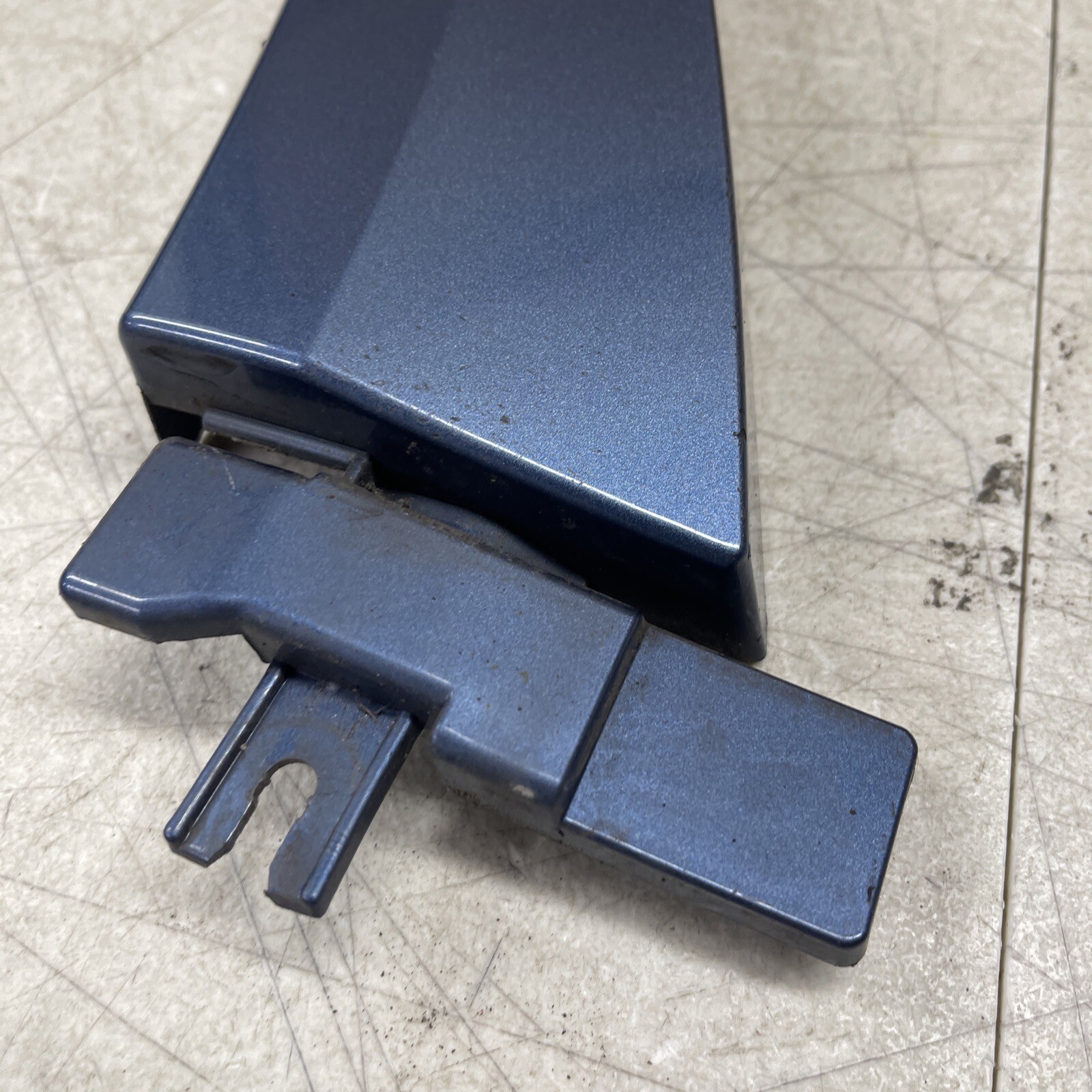 2005 2006-2008 2009 SUBARU LEGACY Right Rear SIDE QUARTER PANEL TRIM ...