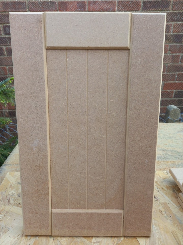 kitchen cupboard doors Shaker style grove panel Custom Made To measure ...