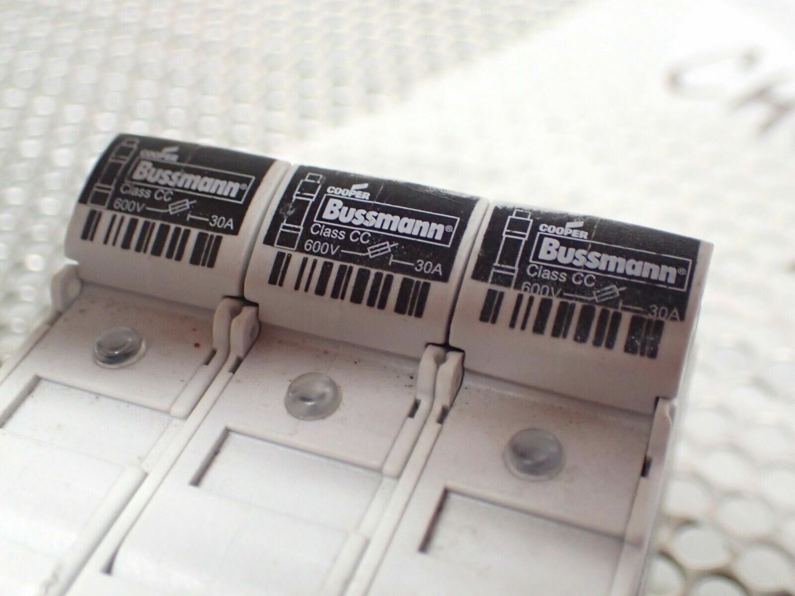 Bussmann CHCC Fuse Holder 30A 600V Used With Warranty | eBay