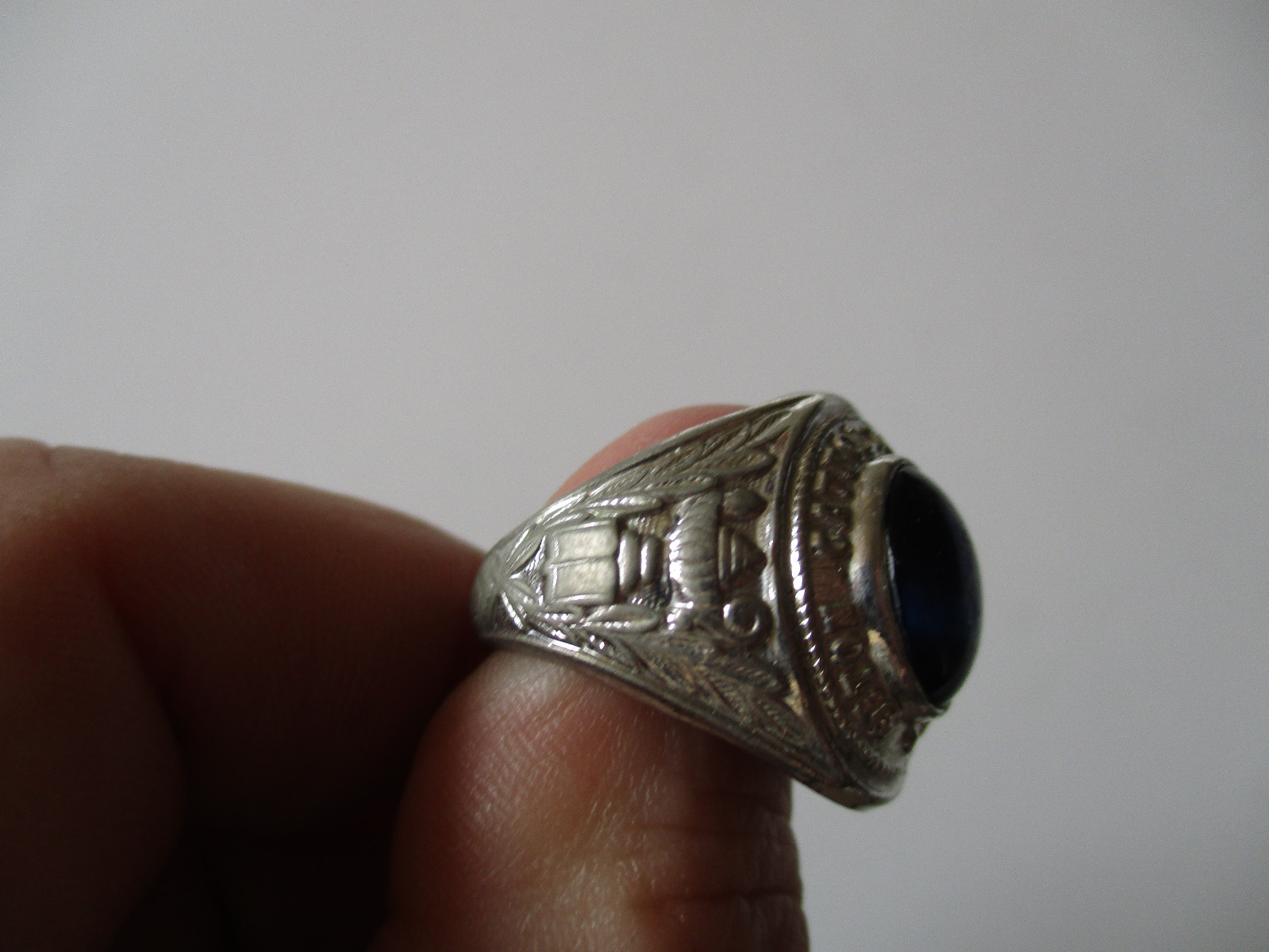 vintage Seton Catholic High School Sterling Class Ring 5.5 | eBay