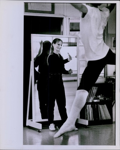 LG824 1989 Original Betty Udesen Photo DEBORAH HADLEY Olympic Ballet ...