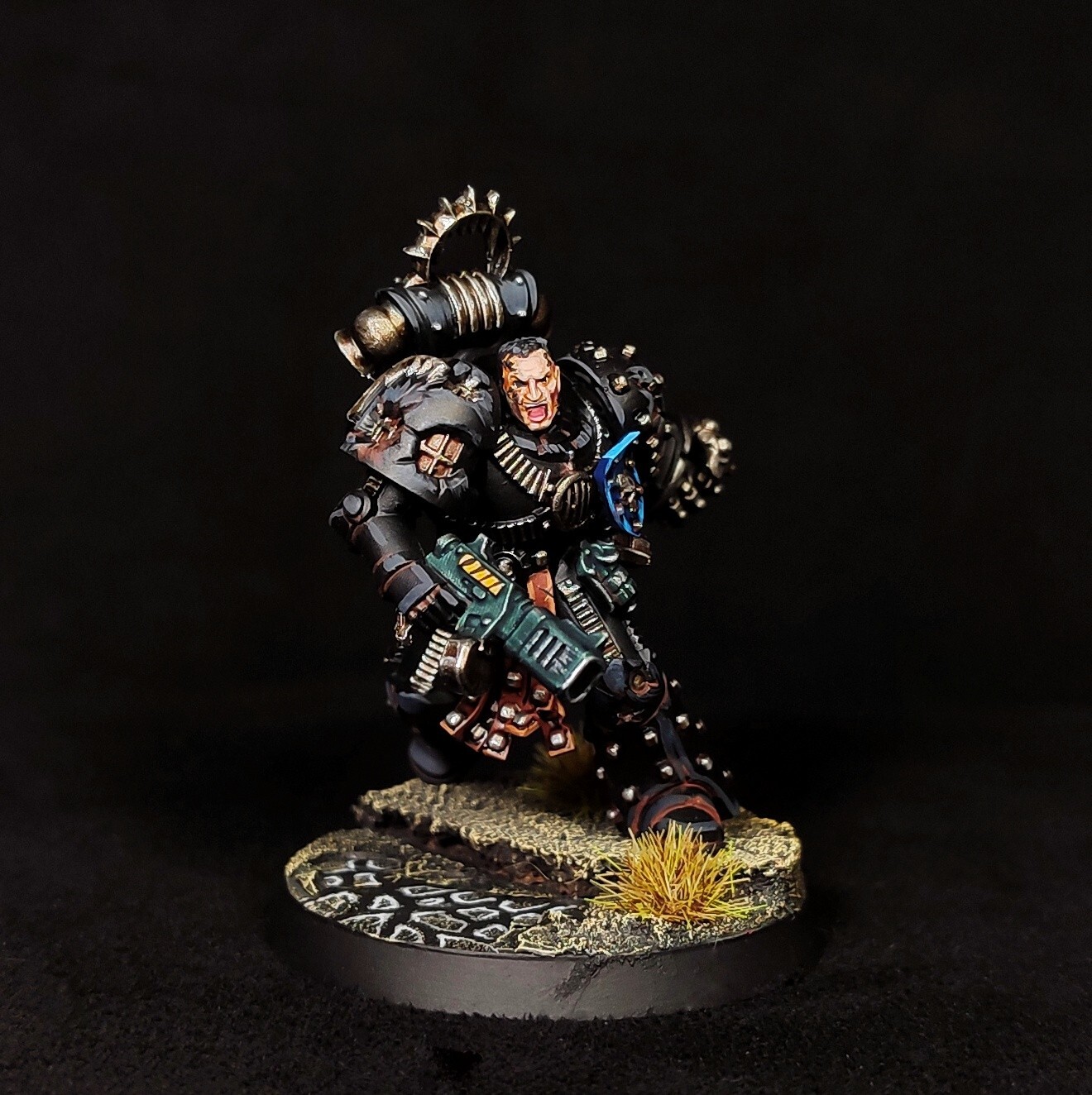 Endryd Haar, the Riven Hound World Eaters painted Warhammer 40k Horus ...