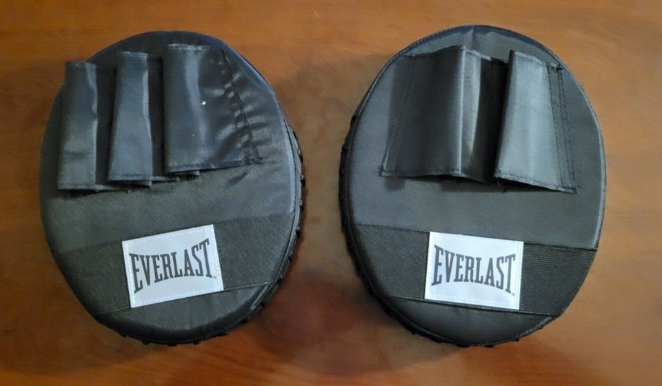 Everlast Elite Strike Pads Black / Red | eBay