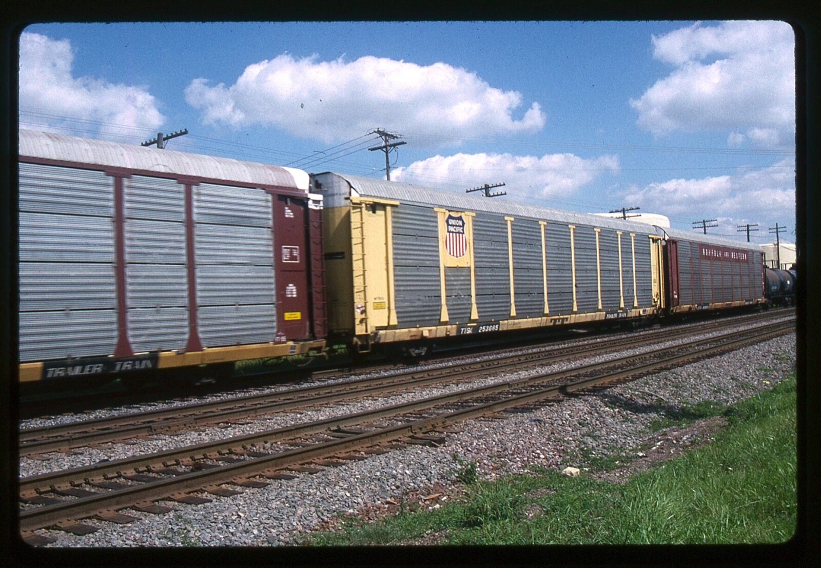 Railroad Slide - Union Pacific #253665 Auto Rack Car Carrier 1993 ...