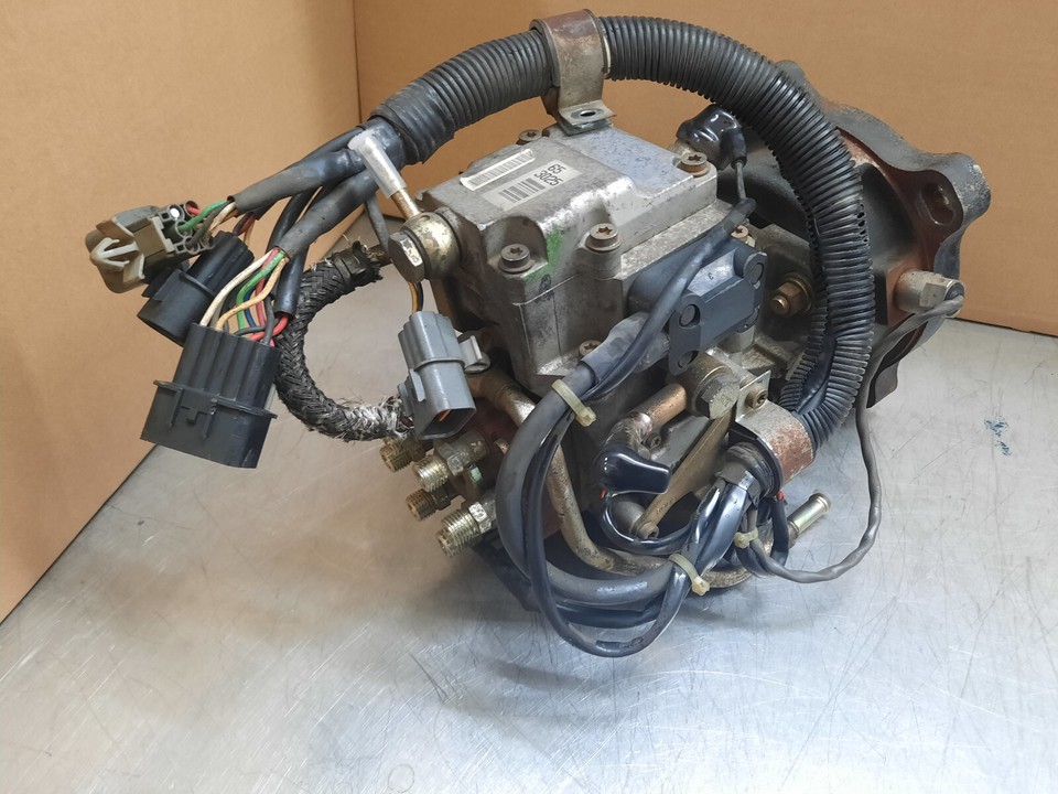 Mitsubishi Fuso 6M61 ME131982 VRZ Fuel Injection Pump 109165-3025 | eBay