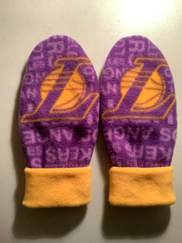 LAKERS Los Angeles LA handcrafted women’s FLEECE mittens NBA winter ...