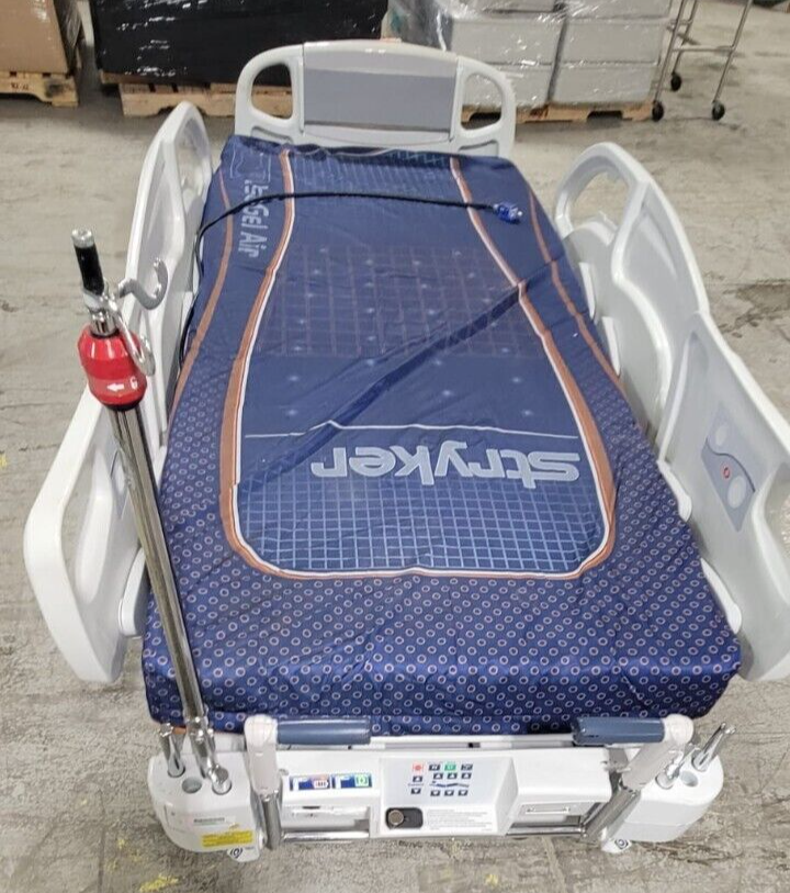 Stryker InTouch 2141Zoom ICU Hospital Bed w/Isolibrium Mattress (MAB ...