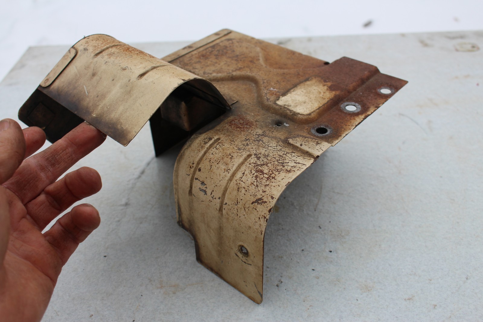 Gilson Snowblower, Briggs & Stratton 130202 Horizontal 5 HP SNO GARD ...