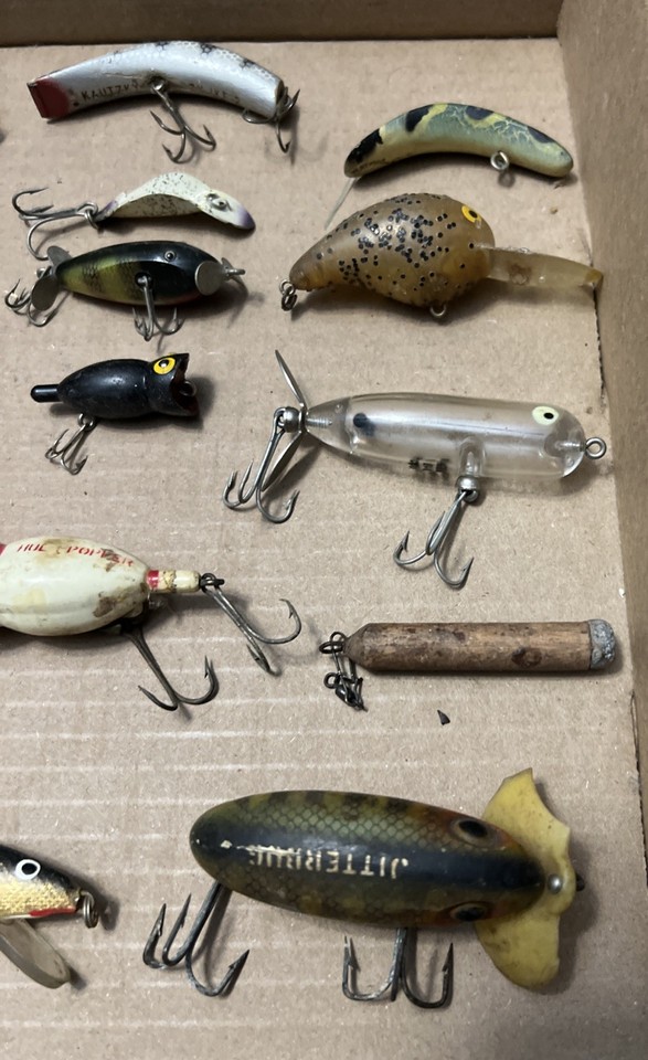 Heddon Vamp Spook Pork Rind Minnow Tin Box Ike Fishing Lure Lighter ...