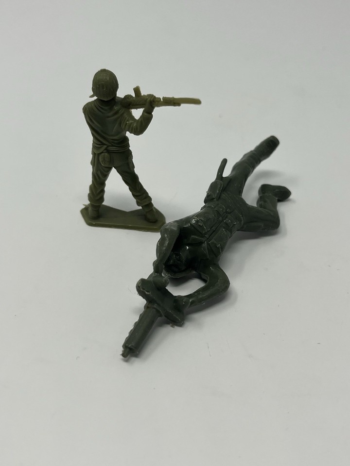 Vintage Tim Mee/MPC/Unmarked Plastic Toy Soldiers With Jeep | eBay