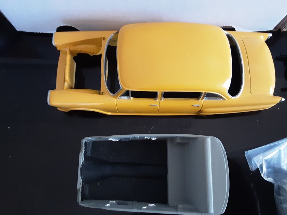 R&R VACUUM CRAFT CHECKER CAB 4 DR SEDAN RESIN MODEL CAR PROJECT BUILDER ...