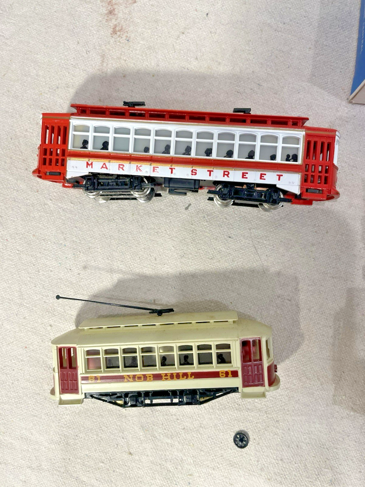 HO Scale Lot Of 12 cars and 2 trolleys | eBay