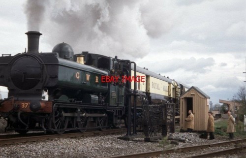 PHOTO GWR 3738 ON A ROYAL MAIL TRAIN IN THE DIDCOT RAILWAY CENTRE ON 15 ...