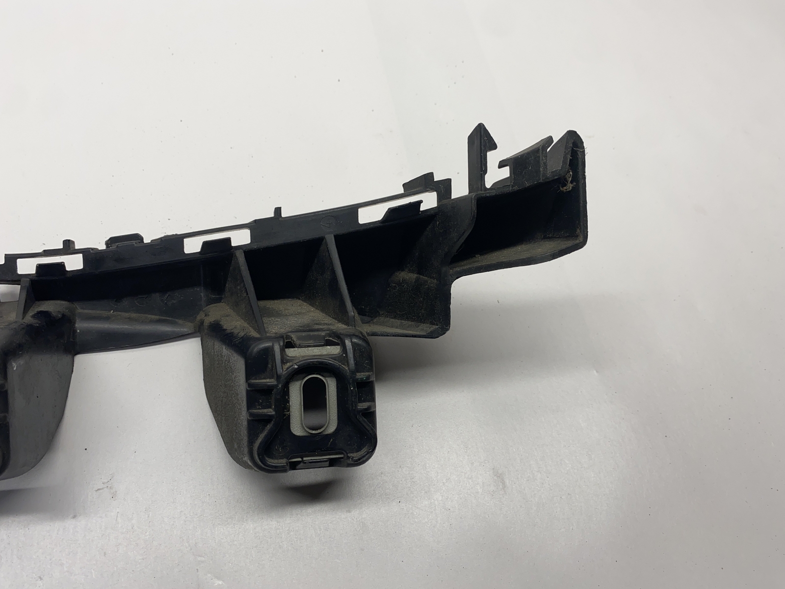 MERCEDES-BENZ 2016 C W205 C 250 Rear Left Bumper Holder Bracket ...