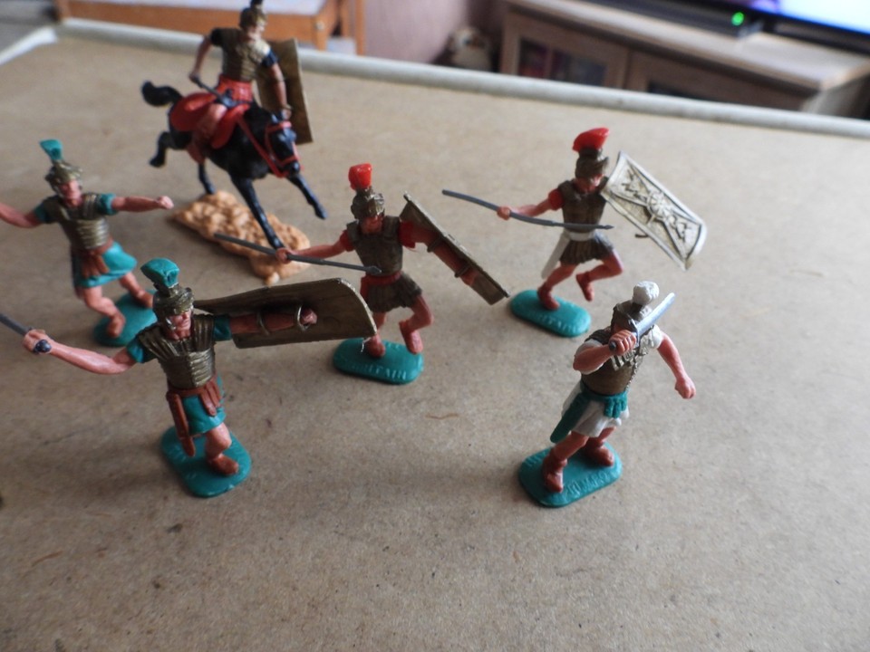 vintage 1/32 54mm plastic soldiers Timpo toys Romans mounted & foot ...