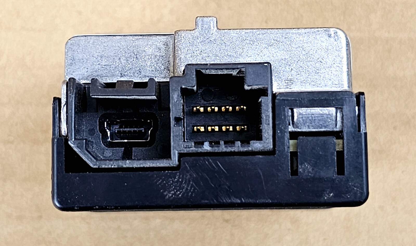 284H3-7FH0A Nissan Rogue 2017-2020 USB and AUX Ports Auxiliary Jack OEM ...