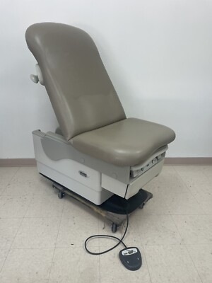 Pre-Owned Midmark 622 Power Hi-Low Exam Table Foot Control New ...