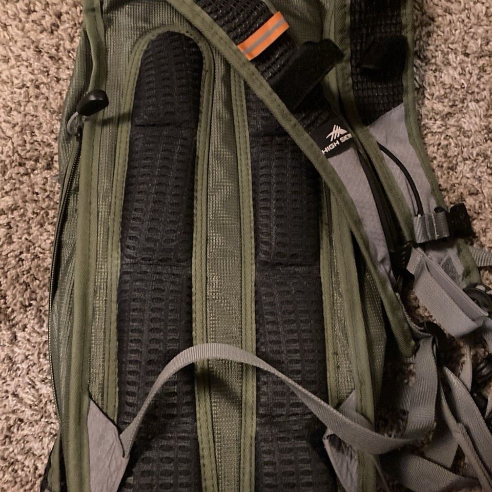 High Sierra Airmesh Green & Gray Hydration MULE Backpack 18"x8 ...
