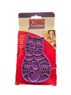 KONG Zoom Groom Cat Grooming Shedding Rubber Shampooing Brush Wet or ...