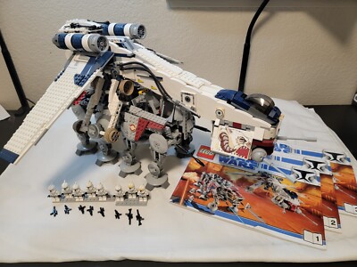 LEGO 10195 Star Wars Republic Dropship With AT-OT Walker Authentic Set ...