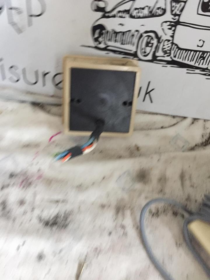 CARAVAN/MOTORHOME 12v DISTRIBUTION PANEL | eBay