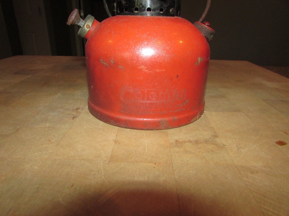 RED COLEMAN 6/52 1952 BLACK BAND w/ ORIG. SUNRISE PYREX GLOBE 200A ...