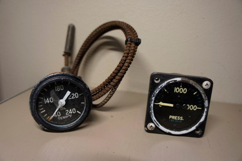 LOT 2 vintage aviation airplane oil pressure Temp gauges cluster ...