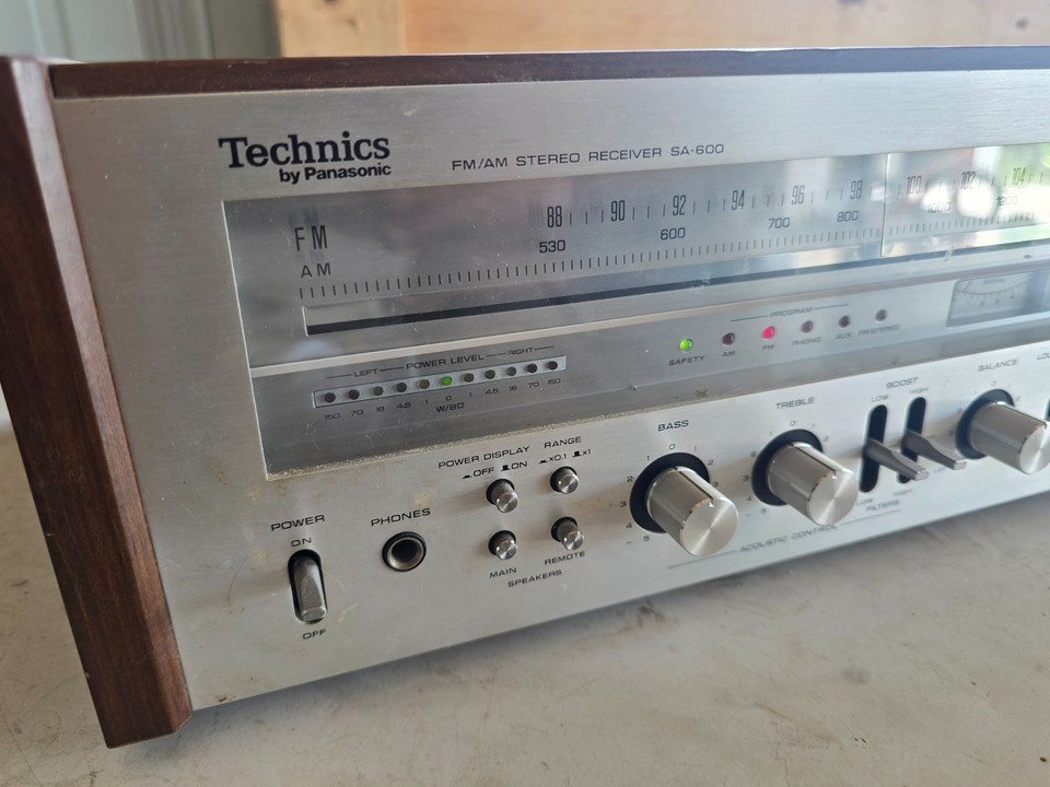 Vintage Technics SA-600 AM/FM Stereo Receiver- Powers On Read ...