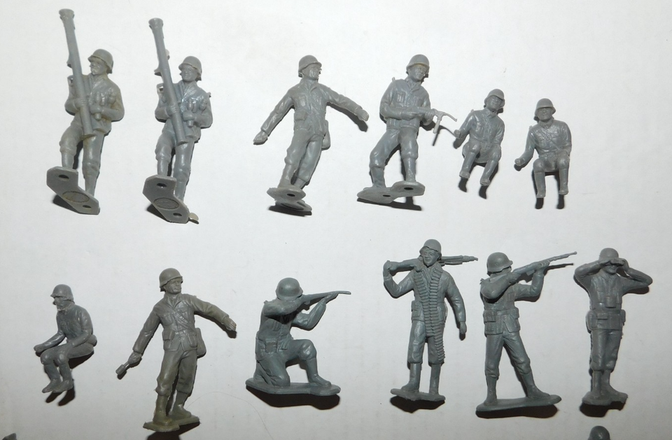 Vintage Marx WW2 Dark Grey German Soldiers | eBay