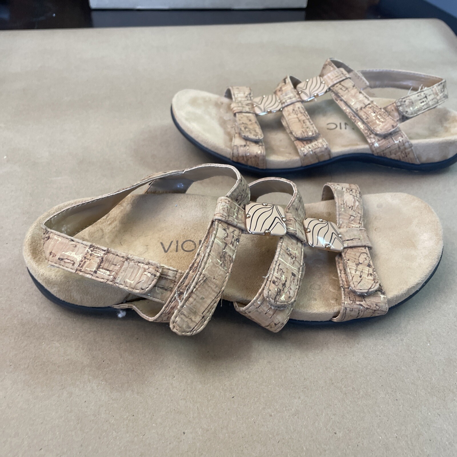 Vionic Amber Adjustable Sandals Gold Cork Women's Size 7 EUC | eBay