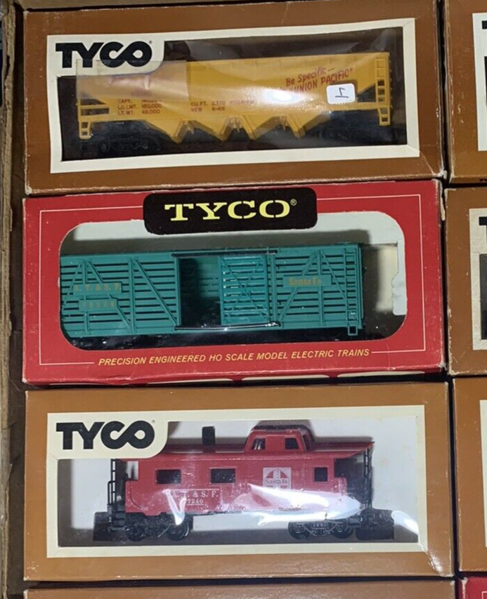 TYCO..HO Trains..17 pieces..In Boxes..Assortment # 14 | eBay