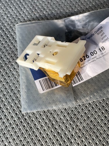 Mercedes-Benz A2048260018 W204 Visor Contact Support Bracket Genuine ...