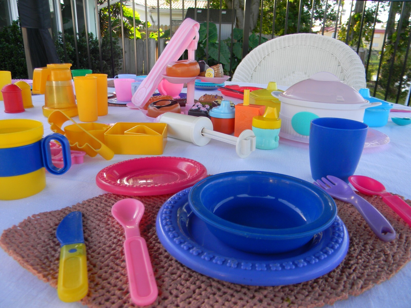 Huge lot 110 pcs play Dishes Place Mats Desert Tray with deserts Table ...