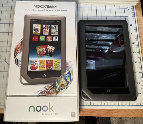 Barnes & Noble NOOK COLOR 7" E-Reader Tablet Wi-Fi 8GB - BNRV200 - IN ...