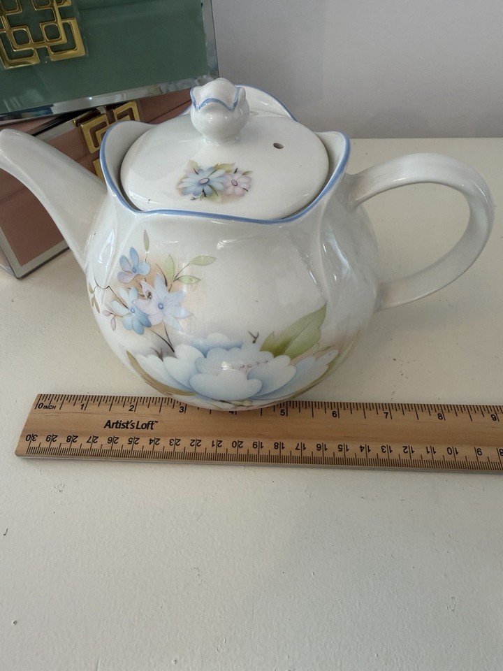 Vintage Windsor Sadler England Teapot Floral Design Blue Trim w Lid ...