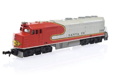 Model Power 7544 Santa Fe Diesel Locomotive 5941 (N Scale) - NIB | eBay