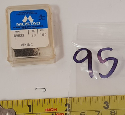 Box of 95 Mustad #94833 size 20 Fly Tying Hooks code 22 | eBay